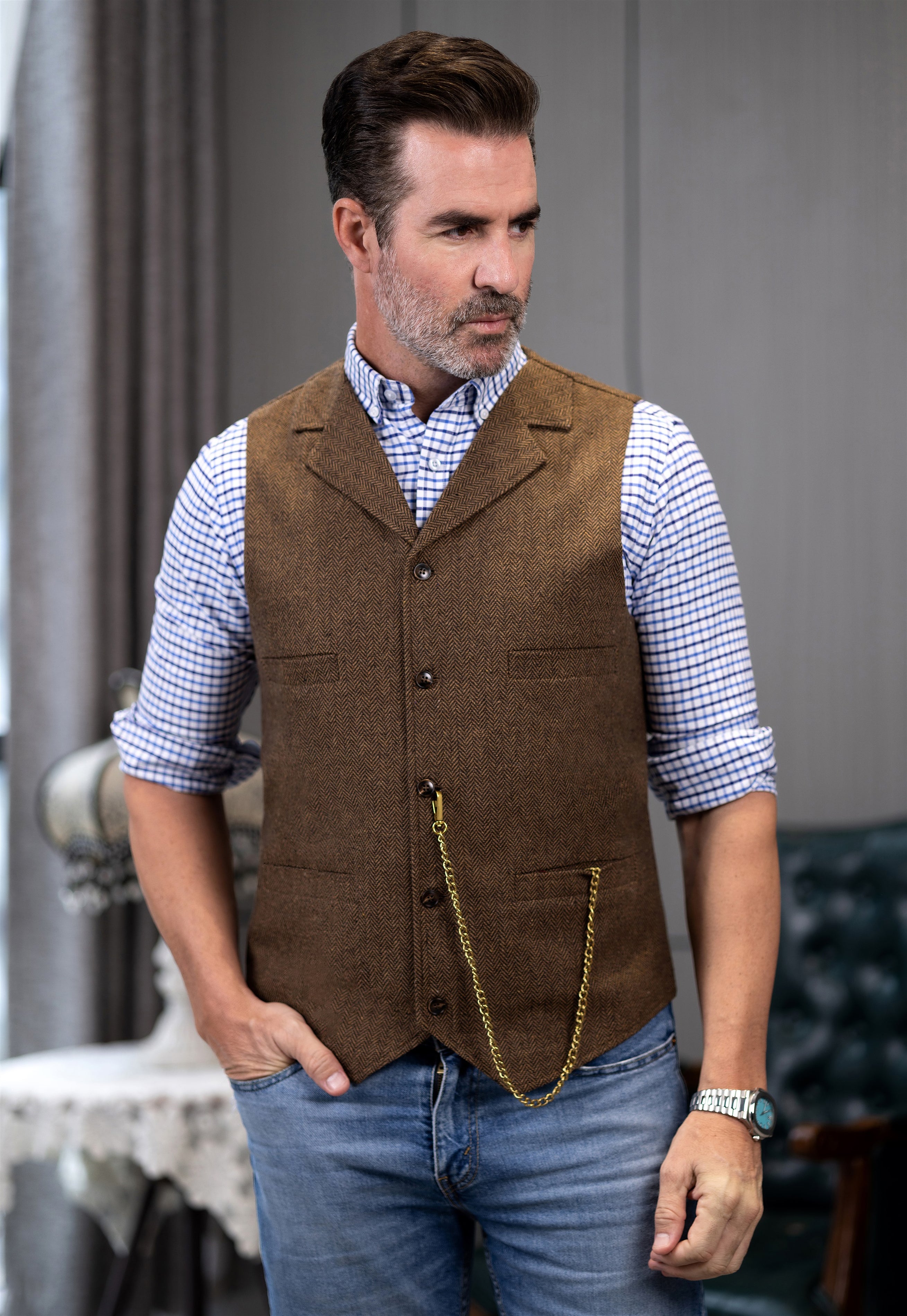 Different styles of vests– Tiavllya